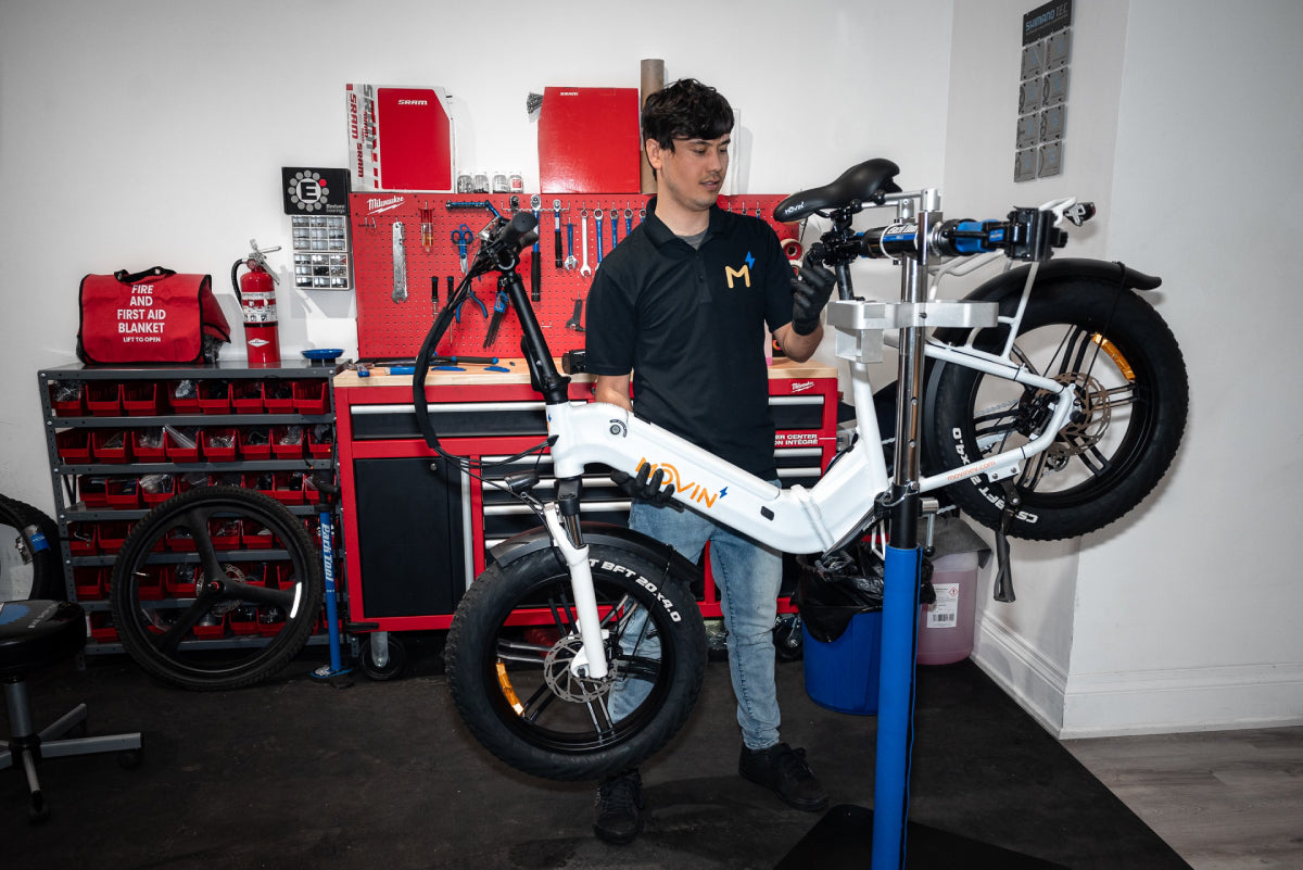 What Is an E-Bike? A Comprehensive Guide to Electric Bicycles – Movin ...